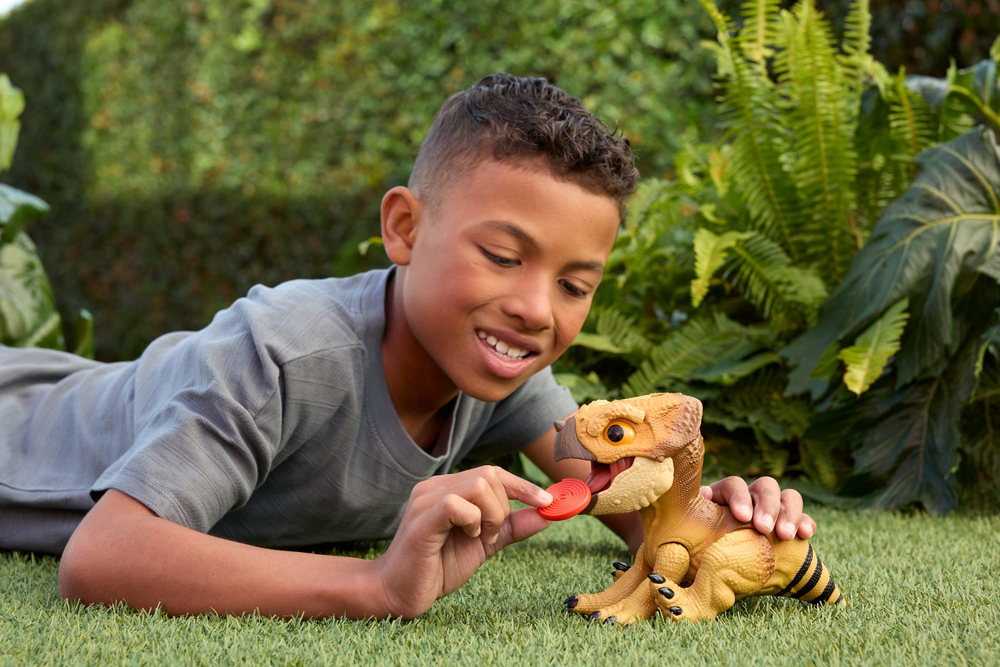 JURASSIC WORLD TRAIN 'N TAME Aquilops | Mattel