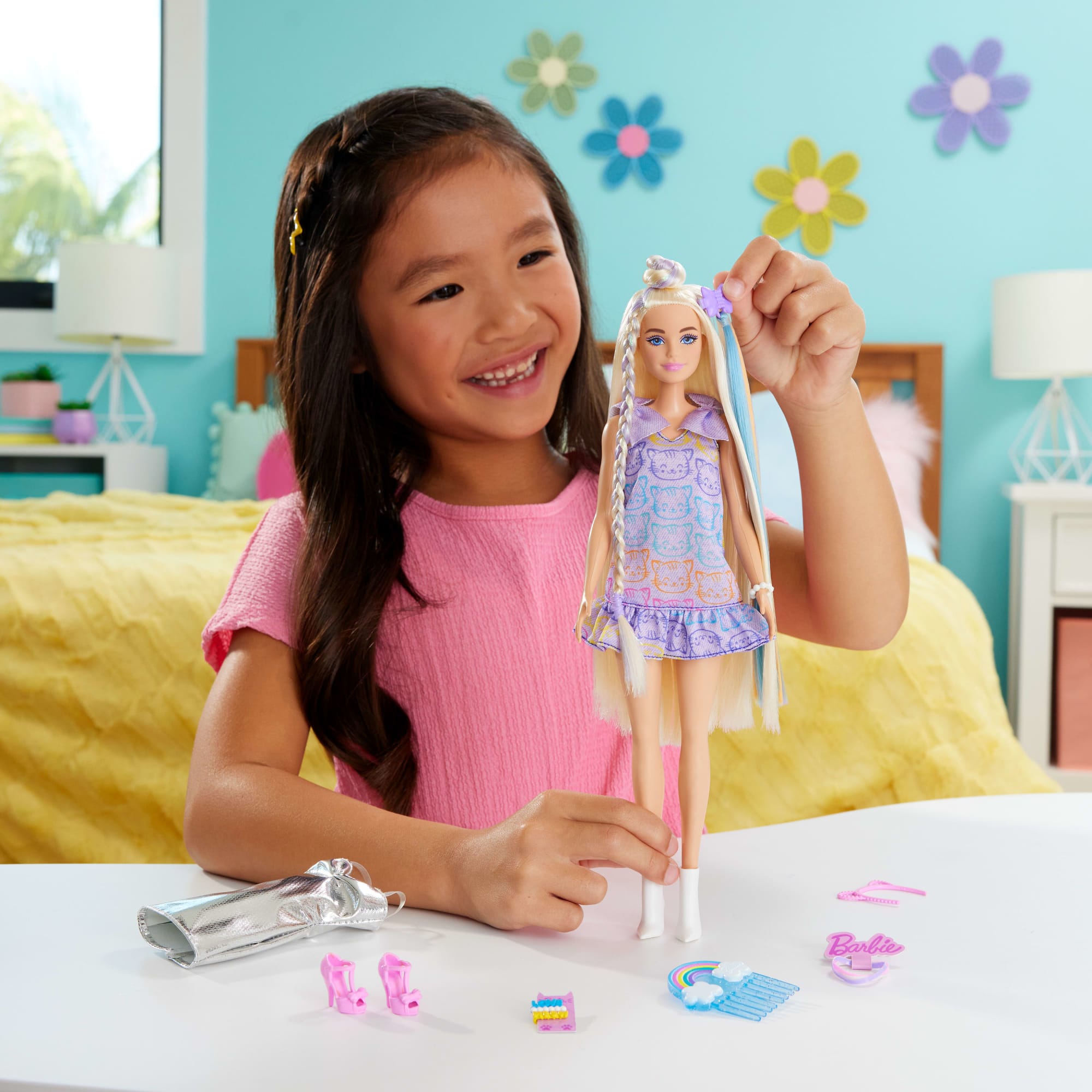 Barbie Fun & Fancy Doll & Accessories, Blonde Fashion Doll with Extra ...