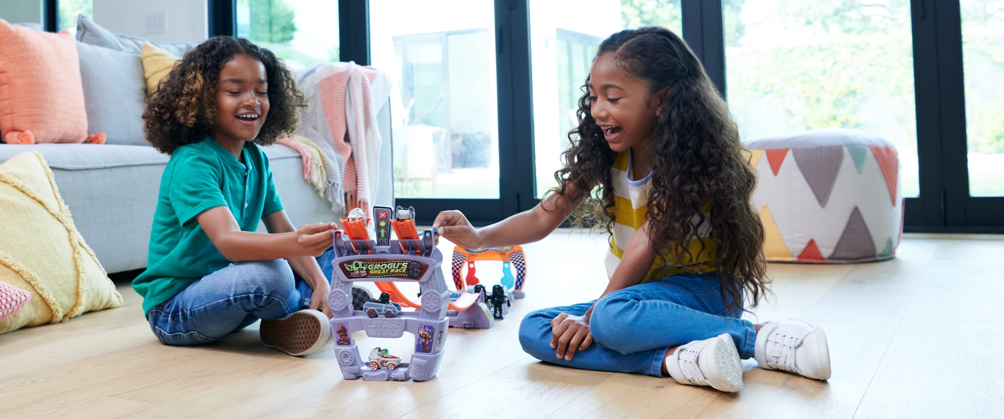Hot Wheels RacerVerse, Star Wars Track Set with 2 Hot Wheels Racers ...